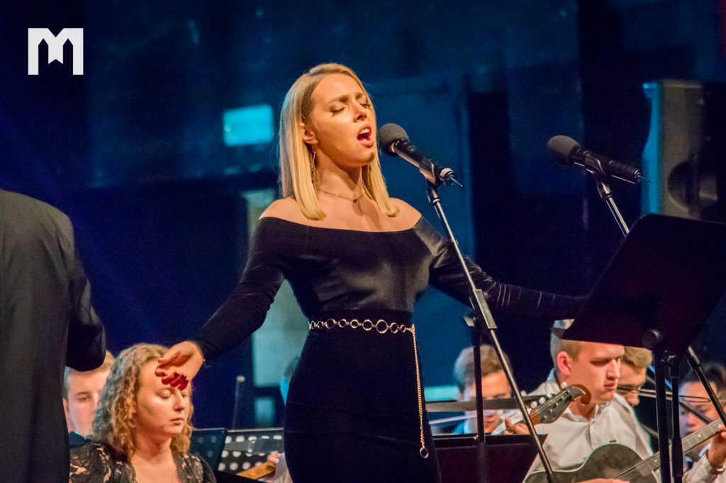 Predstavljamo pjesmu 'Hvala Marijo' Darije Ramljak s albuma Kraljici ...